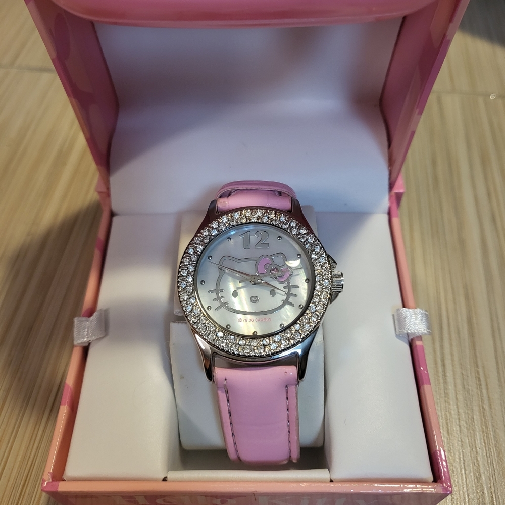 Hello Kitty Vintage Watch - Gem